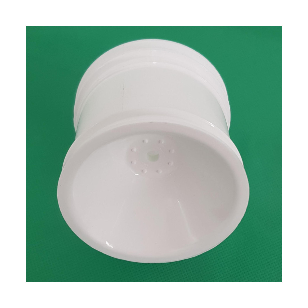 JC Wheels AE-RC10T 3/16" axle dished truck wheels - White (2)